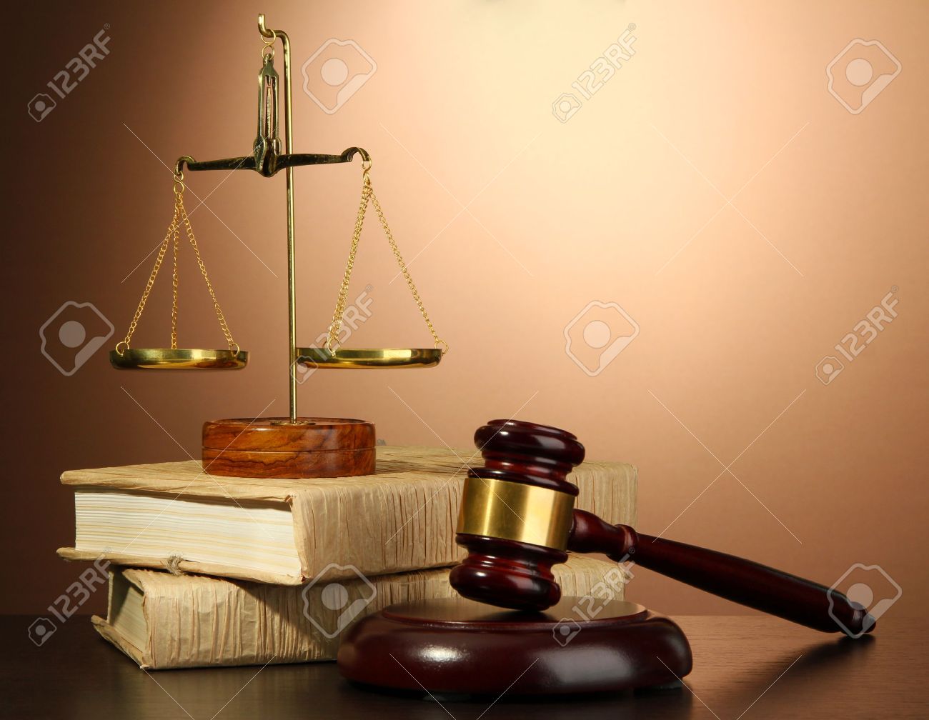 La Importancia del Derecho: 5 Razones para Conocer sus Beneficios y Proteger tus Derechos