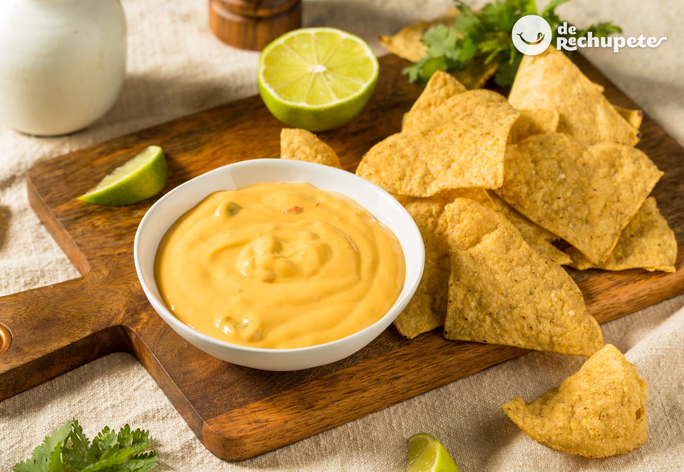Deliciosas recetas: Aprende cómo hacer una salsa de queso irresistible en 5 simples pasos
